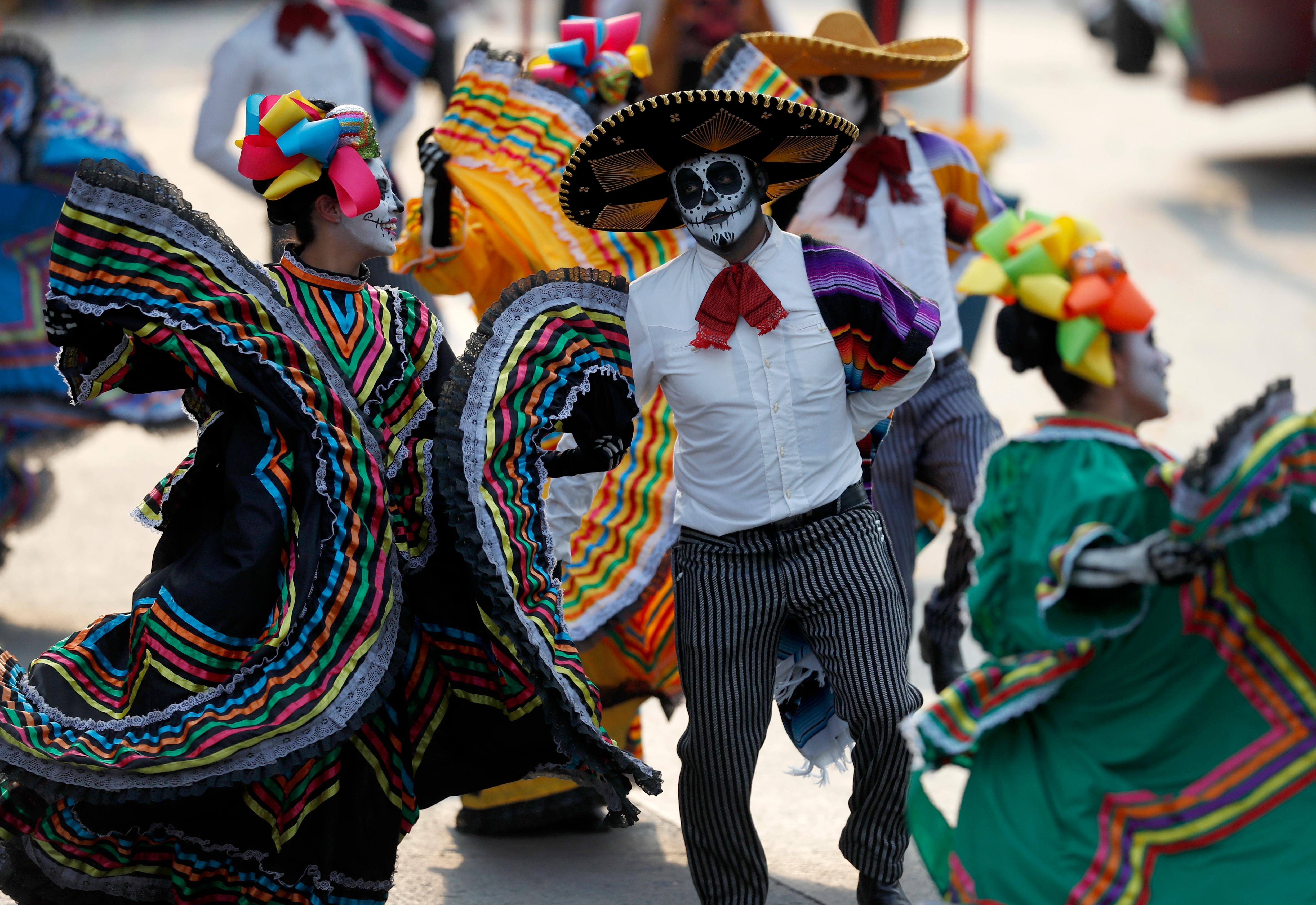 Day Of The Dead Parade Honors Mexican Quake Victims Rescuers KGBT day-of-the-dead-parade-honors-mexican-quake-victims-rescuers-kgbt