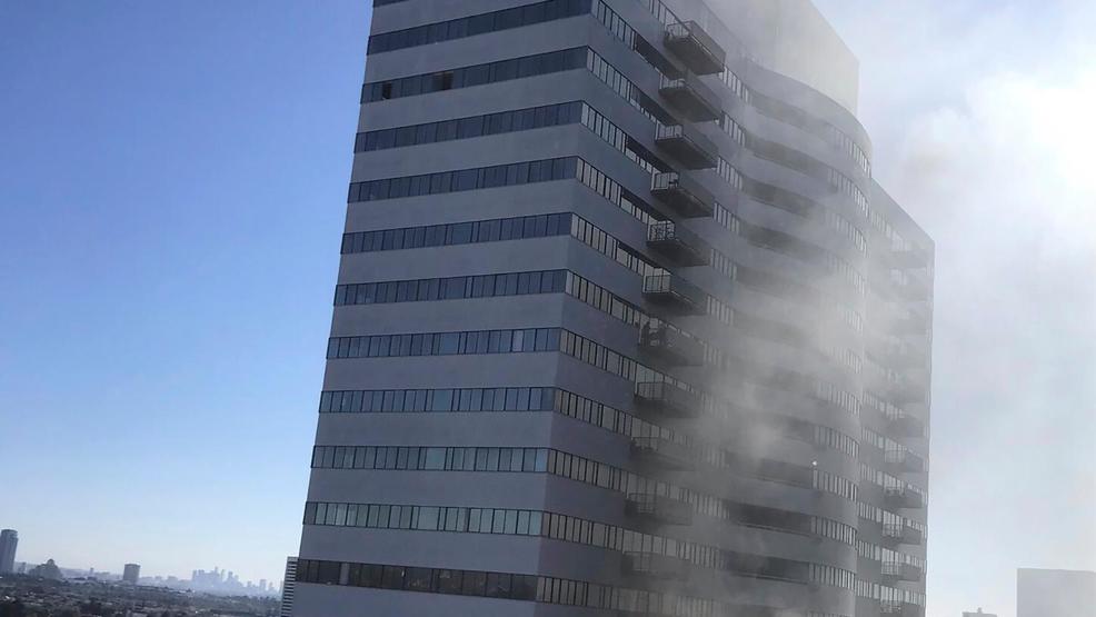 Eight injured in Los Angeles high-rise apartment fire | KBAK